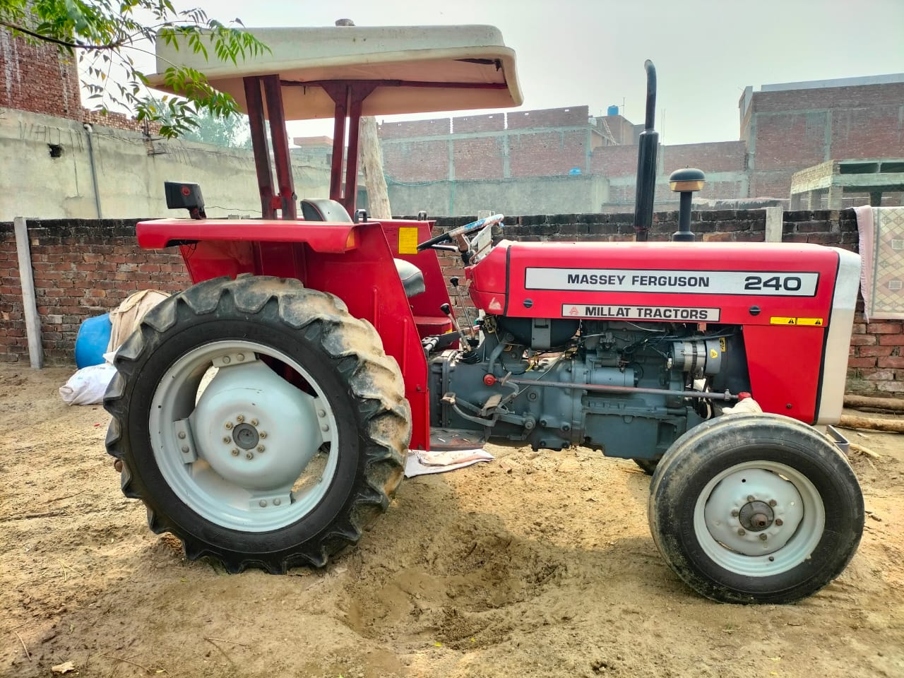 Massey Ferguson 240 tractor model 2018 - Buy Used Tractors in Pakistan